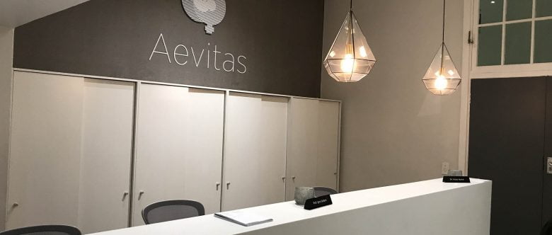 Aevitas desk